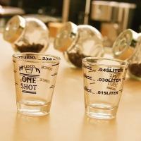 China Round Shot Glasses Measuring Cup 30ml Soda Lime Glass Heavy Wine Glass for sale