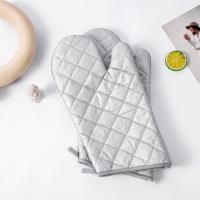 China Heat Resistant Cotton Oven Gloves Silver Coated Cooking Gloves 38x20cm Kitchen Baking for sale
