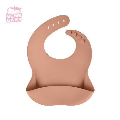 China Button Closure Anti Bacterial Food Catching Bib For Toddlers for sale