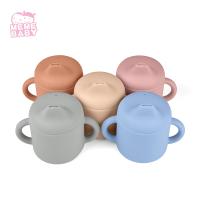 China Kids Training Sippy Straw Cup Food Grade Silicone Easy To Grab for sale