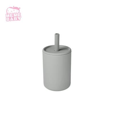 China LFGB Silicone Sippy Cup With Straw 6*6*11.8cm Food Grade for sale