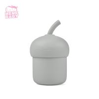 China Cute Cake Shape Silicone Sippy Cup Eco Nodic Christmas Kids Dinner Gift Set for sale