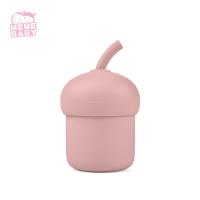China Cute Cake Shape Silicone Sippy Cup Eco Nodic Christmas Kids Dinner Gift Set for sale