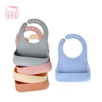China Waterproof Easy Cleaning Food Catching Bib Multicolor OEM Service for sale