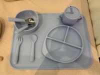 China BPA Free Divided Silicone Bib And Plate Set Silicone Dinner Set for sale