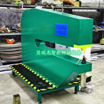 China Portable auto riveting machine for traffic sign for sale