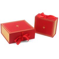 China Custom Logo Print Paper Cardboard Foldable Magnetic Shopping Gift Box With Ribbon for sale