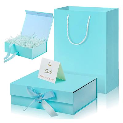 China Custom Luxury Packaging Gift Present Box With Lids And Changeable Ribbon Paper Bags A Greeting Card And Tissue Paper for sale