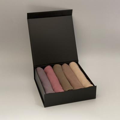 China Custom Size Scarf Scarves Shawl Hijab Set Gift Box Blank Magnetic Chiffon Hijab Packaging Box for sale
