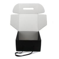 China Customized Corrugated Cardboard Paper Shoes Packaging Box With Handle for sale