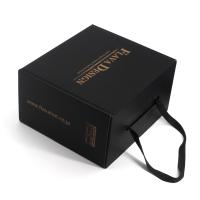 China Customized Corrugated Cardboard Paper Shoes Packaging Box With Handle for sale