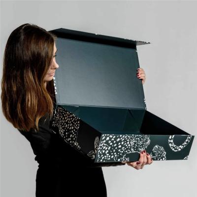 China Luxury Customized Paper Big Large Colorful Gift Box Packaging for sale