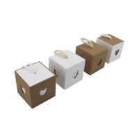 China Custom Retro Candy Box Heart Window Kraft Paper Favour Box For Wedding Party for sale