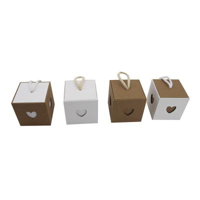 China Custom Retro Candy Box Heart Window Kraft Paper Favour Box For Wedding Party for sale