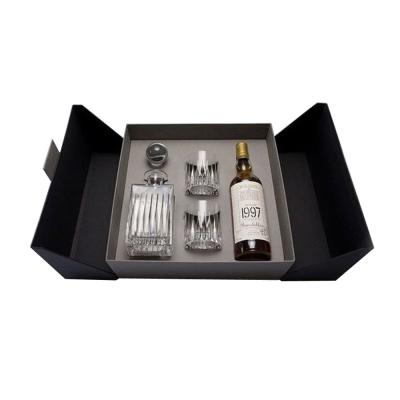 China Custom Luxury Gin Wine Bottle And Glasses Gift Box Packaging for sale