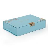 China Foil Stamping Decorative Magnetic Gift Boxes With Metal Closure Board Divider Inside for sale