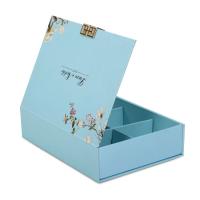 China Foil Stamping Decorative Magnetic Gift Boxes With Metal Closure Board Divider Inside for sale