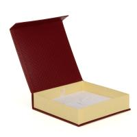 China Custom Logo Flip Top Gift Boxes With Magnetic Catch , Jewelry Packaging Box for sale
