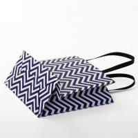 China Samll Printed Paper Bags Custom Logo , Paper Gift Bags With Eyelet Paper Handle for sale