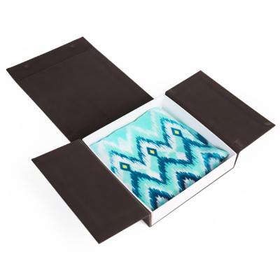 China Luxury Black Flip Top Hijab Gift Box Packaging With Custom Logo for sale