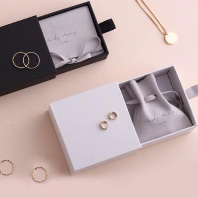 China Custom Printed Luxury Pink Personalized Bracelet Jewlery Packaging Box With Pouch for sale