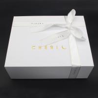 China Custom Logo Printing Wholesale Large White Magnetic Gift Box With Ribbon for sale