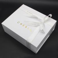 China Custom Logo Printing Wholesale Large White Magnetic Gift Box With Ribbon for sale