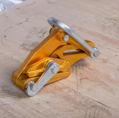 China Aluminum Alloy Come-Along Clamp for 25-70 mm² Conductors with 7 KN Rated Load for sale