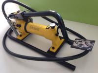 China foot pump carryable Basic Construction Tools HPX-700 Pedal Type Pump 70Mpa for sale