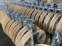 China 822mm Large-Diameter Heavy-Duty Cable Pulley Block with Nylon Wheel for Overhead Line Construction for sale