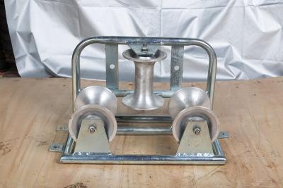 China Heavy-Duty Steel Frame Triple Roller Guide for 90° Bend Handling in Power Cable Installation for sale