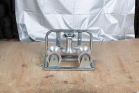China Heavy-Duty Steel Frame Triple Roller Guide for 90° Bend Handling in Power Cable Installation for sale