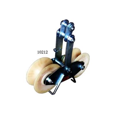 China Double Sheave Stringing Block with 25 KN Rated Load and MC Nylon or Aluminum Sheaves for Smooth Ball-Bearing Operation for sale