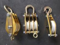 China Aluminum Alloy Snatch Block Wire Rope Pulley with Nylon Wheel and Side-Opening Design for Heavy-Duty Lifting for sale
