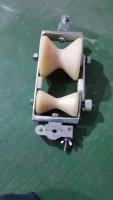 China Double Pulley Stringing Block with 2kN Rated Load and Lightweight Design for OPGW ADSS Cable Installation for sale