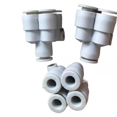 China Four Head Trachea Joint Five Way Y Type Diameter Change for sale