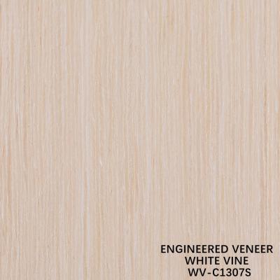 China Straight Grain Engineered White Vine Wood Veneer 1307S Slice Cut 2050-3200mm for sale