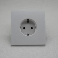 China Embedded Soft Card Protective Safety UK Outlet Socket for Industrial Use Wall Socket with US/EU Plug Standard for sale