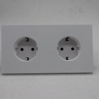 China Embedded Soft Card Protective Safety UK Outlet Socket for Industrial Use Wall Socket with US/EU Plug Standard for sale