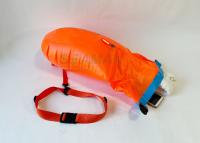 China 20L Inflatable Swim Buoy Float Tow with Rechargeable LED Light Dry Bag for Open Water Swimmers for sale