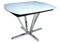 China Modern Extension Dining Room Table Hotel Use White Painting Beneath for sale
