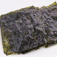 China Roasted Seaweed Dried Nori Sheets 100 Per Bag Dark Green for sale