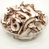 China Dark Brown Dried Sliced Shiitake Mushrooms - 13% Max Moisture, 10kg Carton Packaging for Export for sale