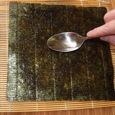 China Roasted Seaweed Nori 19x21cm 100 Sheets Sushi Grade FDA HALAL HACCP for sale