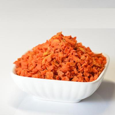 China Dehydrated Carrot Dried Carrot Chips 3x3mm Bulk 25kg Bag FDA HALAL HACCP for sale