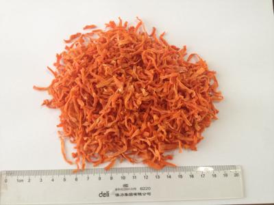 China Dehydrated Carrot Chips 3x3x20mm with 8% Moisture Content - Export Quality Vegetable Snacks for sale