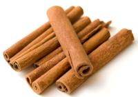 China Natural Dried Cinnamon Stick 10-12cm Chinese Cassia Cinnamon 25kg Bag for sale