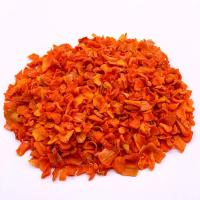 China Dehydrated Carrot Chips 10x10x3mm Max 8% Moisture HACCP HALAL ISO Certified for sale