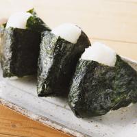 China Onigiri Nori Roasted Seaweed Sheets 19x10.5cm Half Cut Rice Ball Wrap 100 Sheets Per Bag Foodservice Sushi Nori for sale