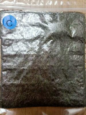 China Roasted Seaweed Sheets 19x21cm with Max 5% Moisture for Sushi - Dark Green Yaki Nori for sale